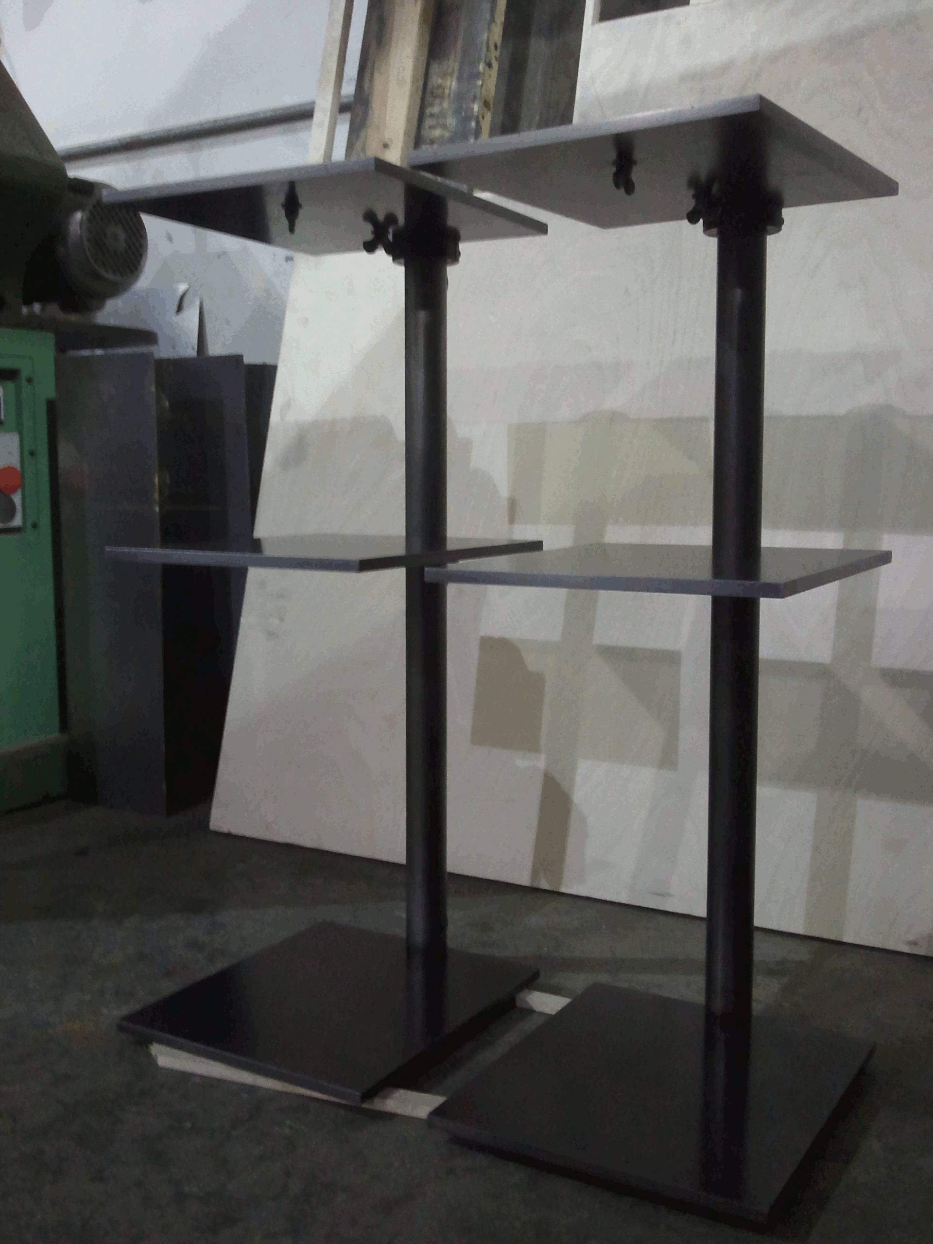 Speaker stands2 | Pivot